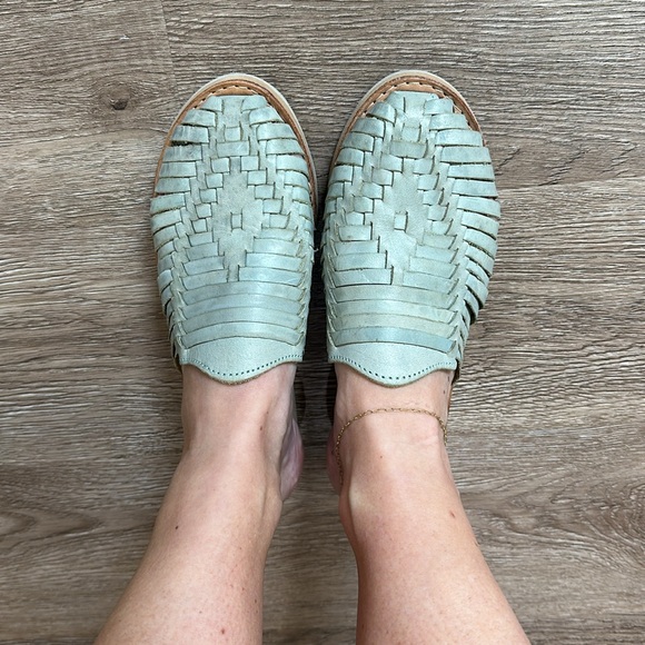 fiesta feet | Shoes | Babucha Menta Slip On Shoes Very Comfy Handmade ...